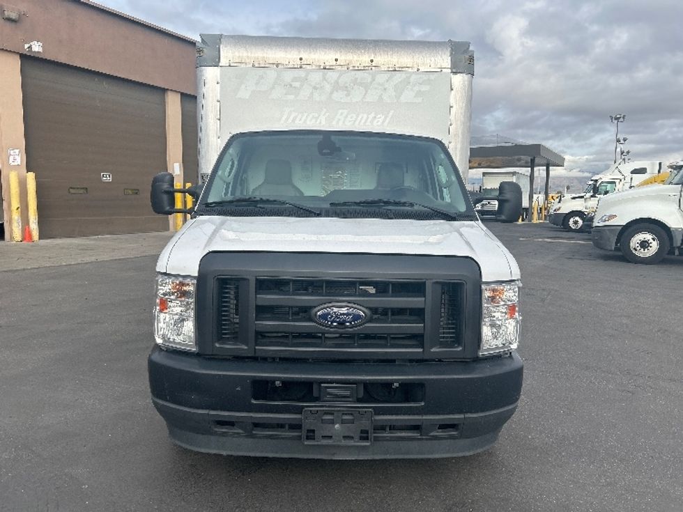 2022 Ford E350 Light Duty Box Truck