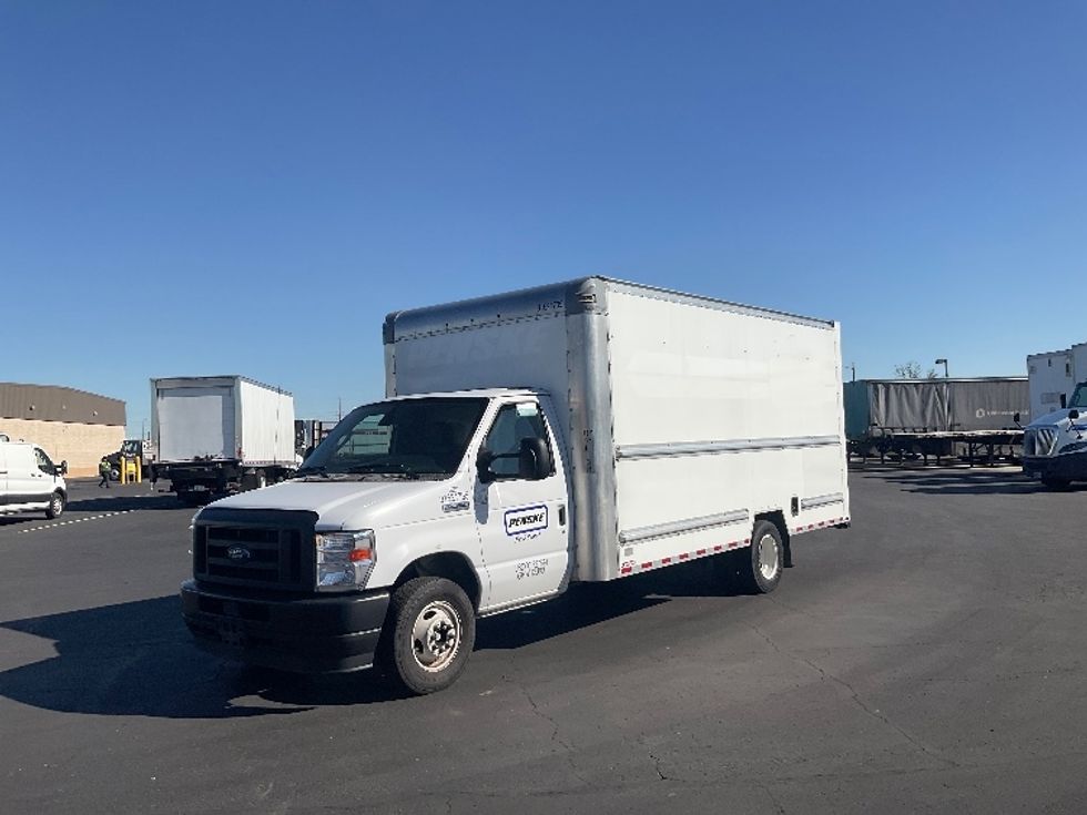 2022 Ford E350 Light Duty Box Truck