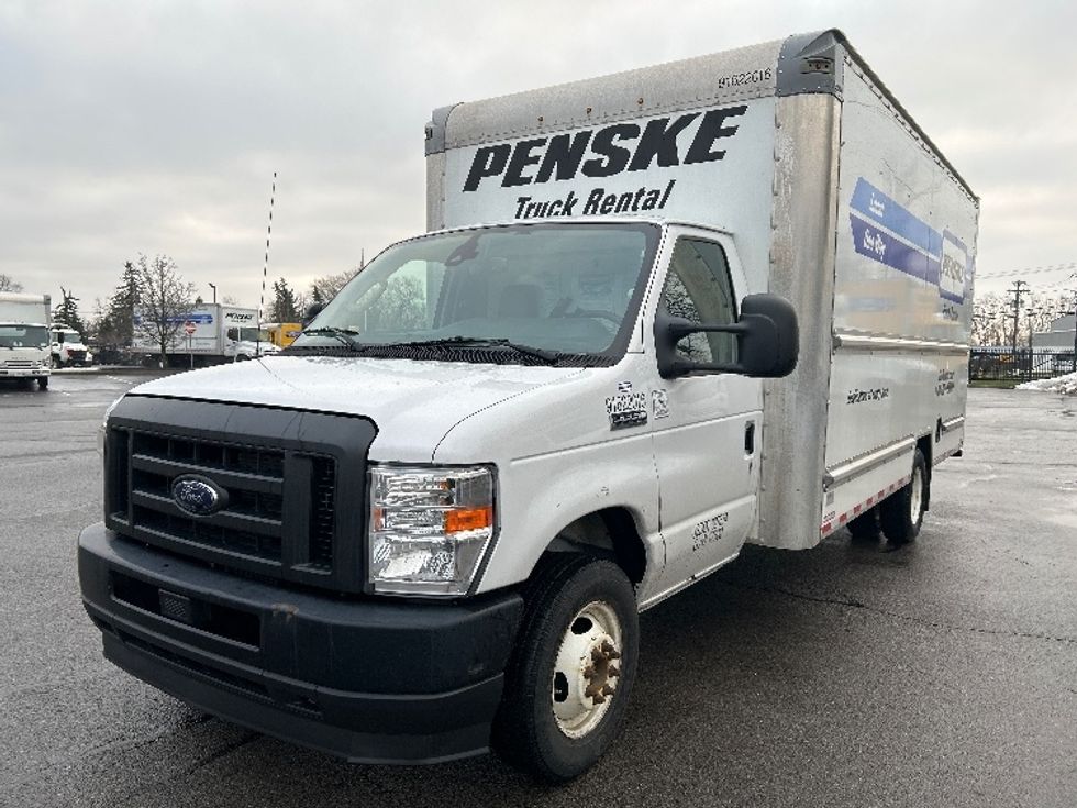 2022 Ford E350 Light Duty Box Truck