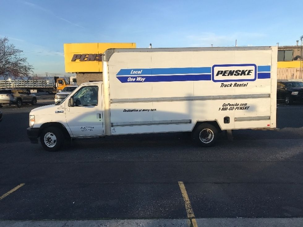 2022 Ford E350 Light Duty Box Truck