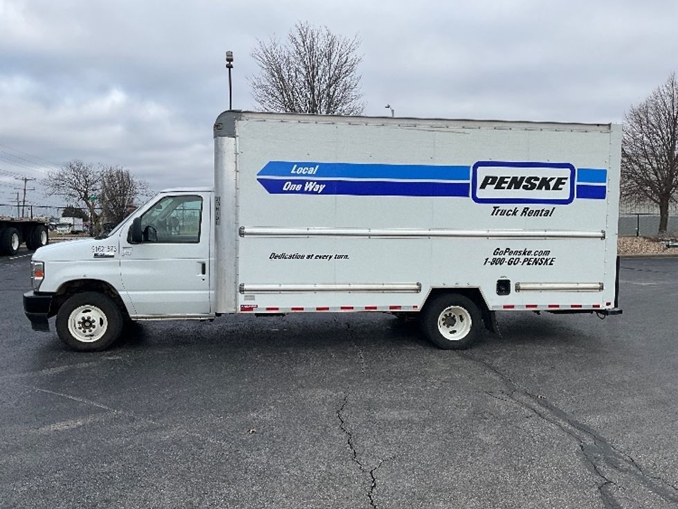 2022 Ford E350 Light Duty Box Truck