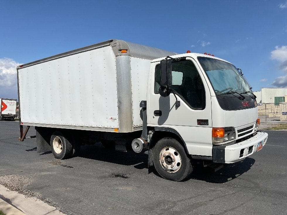 Used GMC Cabover Trucks for Sale - Penske Used Trucks
