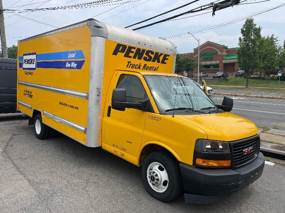 Used Light Duty Box Trucks for Sale in VA - Penske Used Trucks