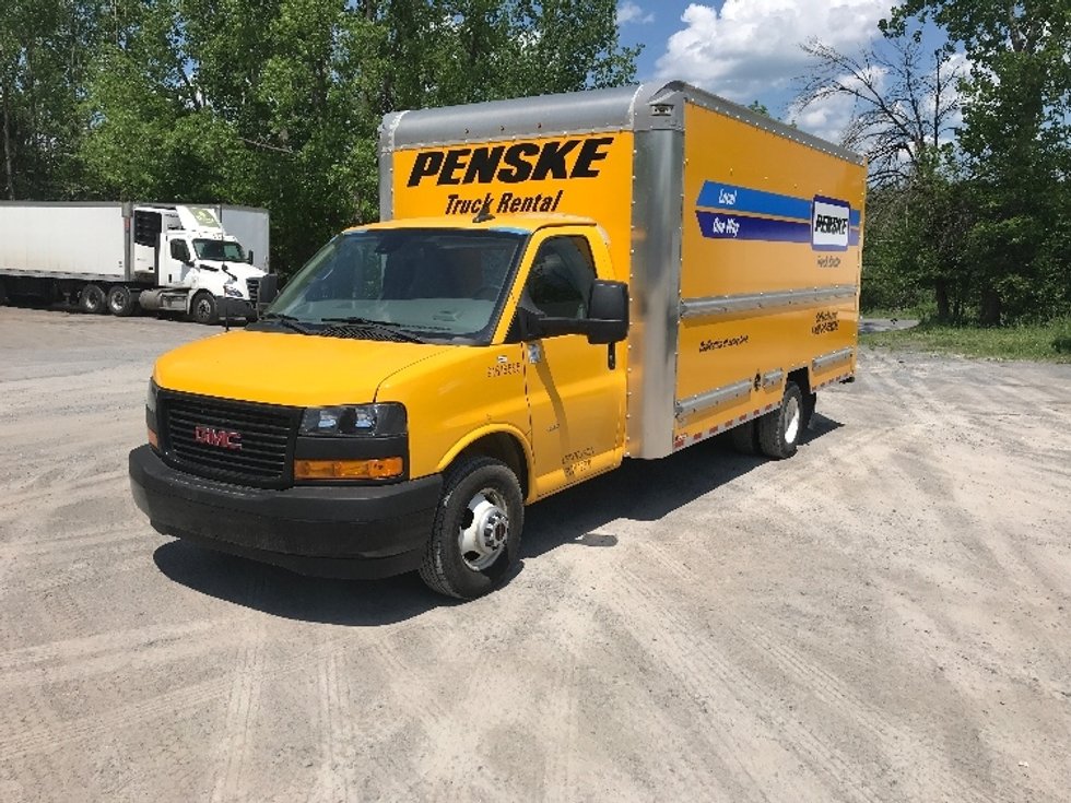 Used Light Duty Box Trucks for Sale in NY - Penske Used Trucks