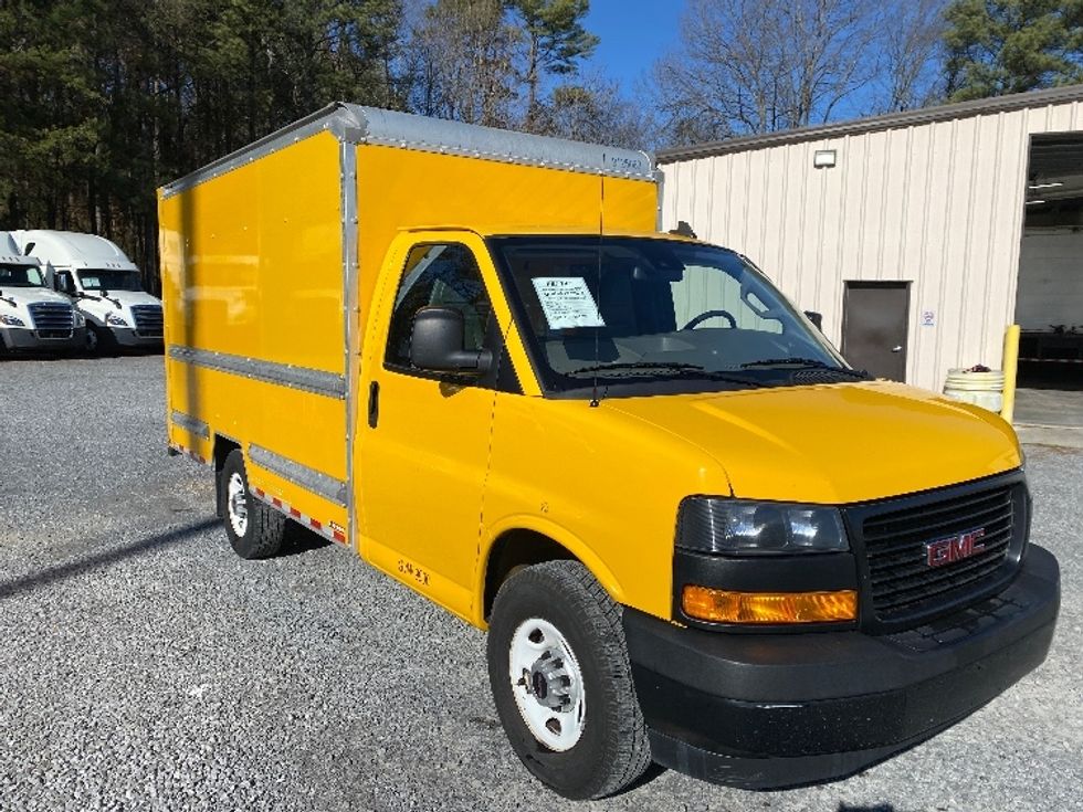 2021 GMC Savana G33503 Light Duty Box Truck