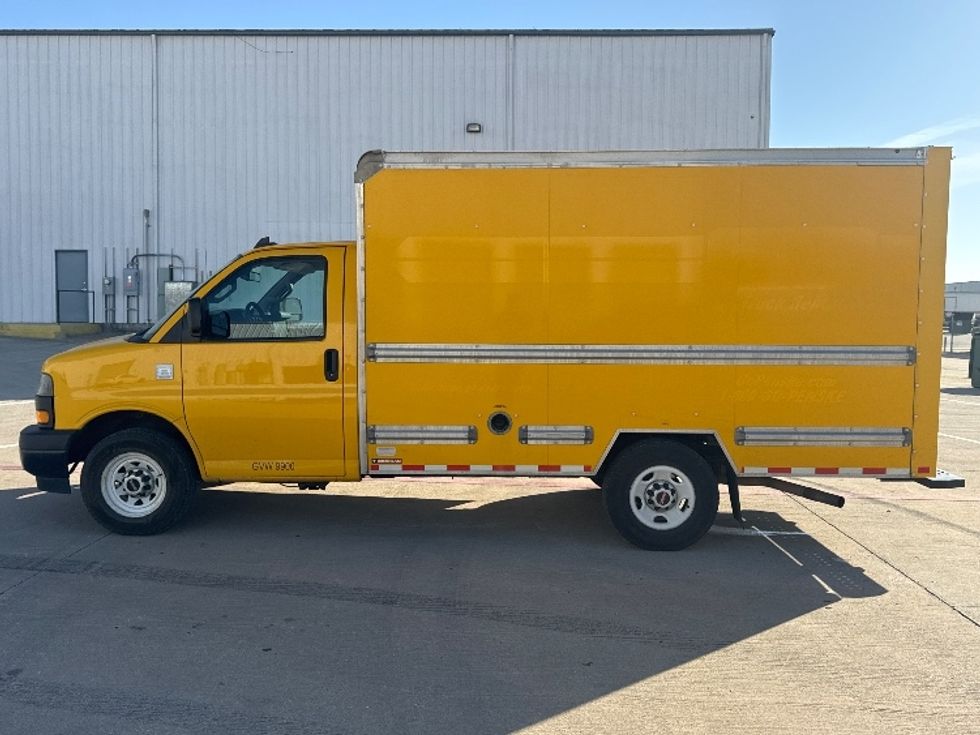 2021 GMC Savana G33503 Light Duty Box Truck