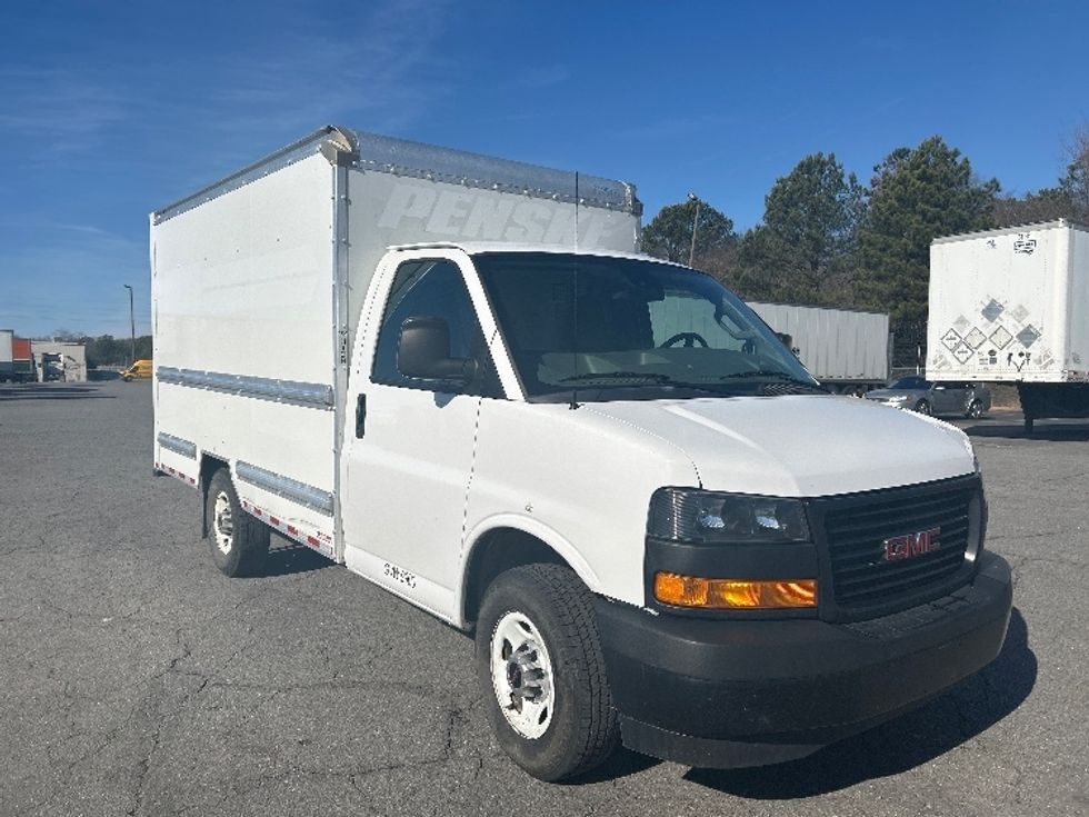 2021 GMC Savana G33503 Light Duty Box Truck