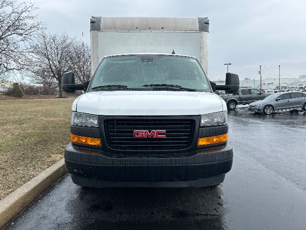 2021 GMC Savana G33903 Light Duty Box Truck