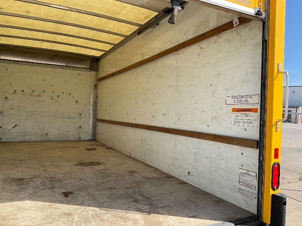 2021 GMC Savana G33903 Light Duty Box Truck