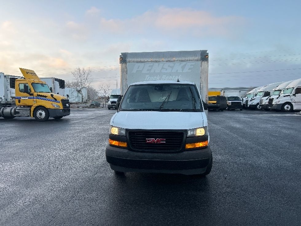 2021 GMC Savana G33903 Light Duty Box Truck