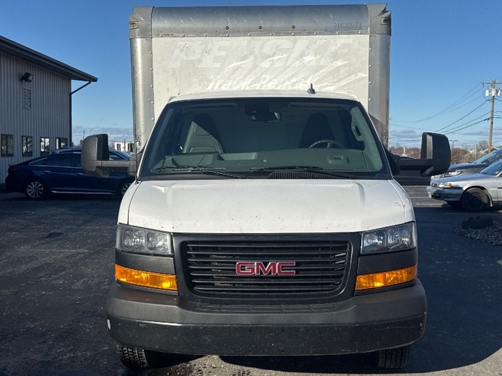 2021 GMC Savana G33903 Light Duty Box Truck