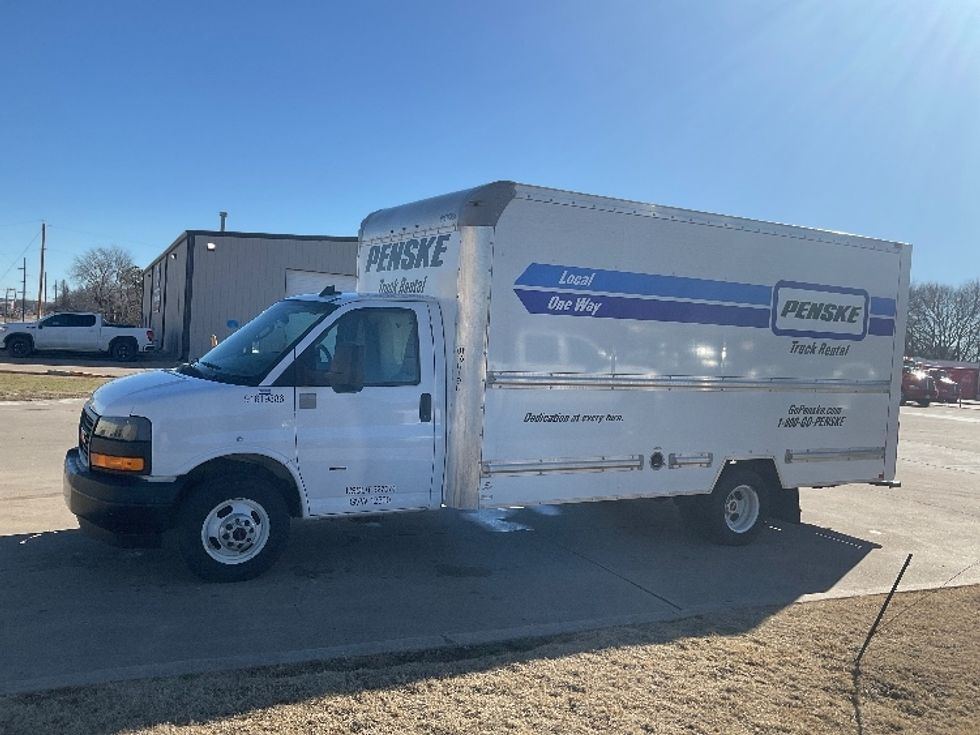 2021 GMC Savana G33903 Light Duty Box Truck