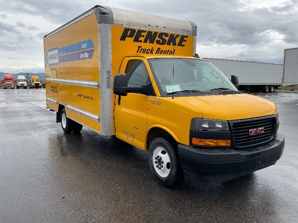 Used Light Duty Box Trucks for Sale - Penske Used Trucks