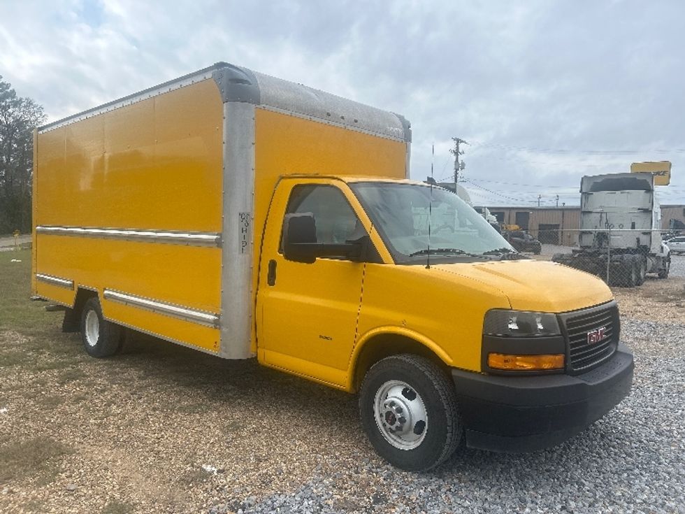 2021 GMC Savana G33903 Light Duty Box Truck