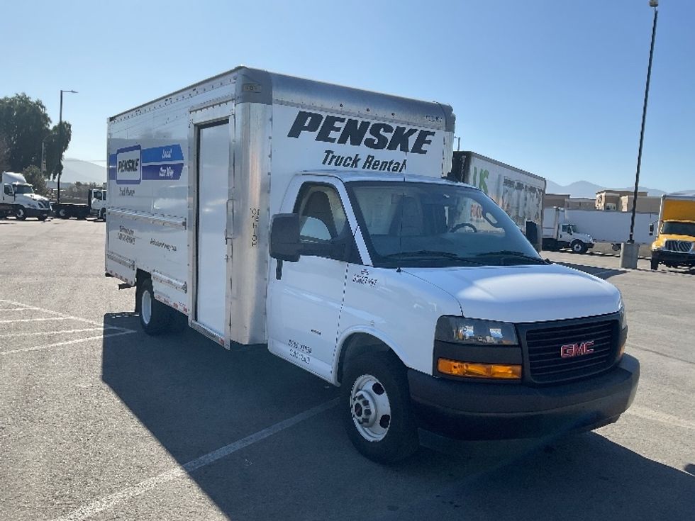 2022 GMC Savana G33903 Light Duty Box Truck