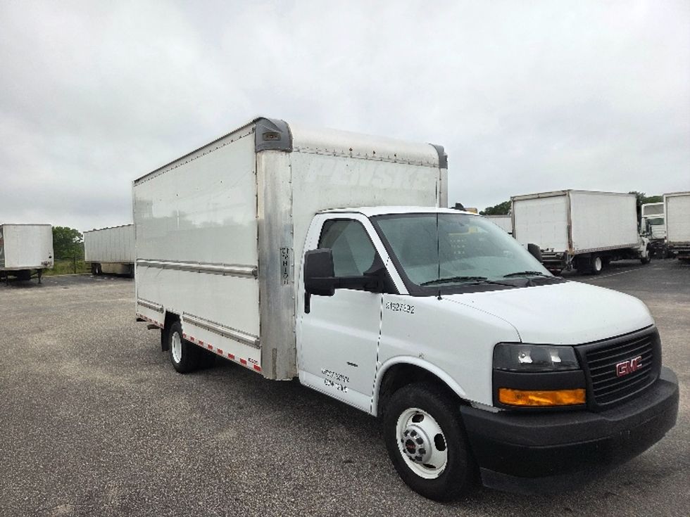 2022 GMC Savana G33903 Light Duty Box Truck