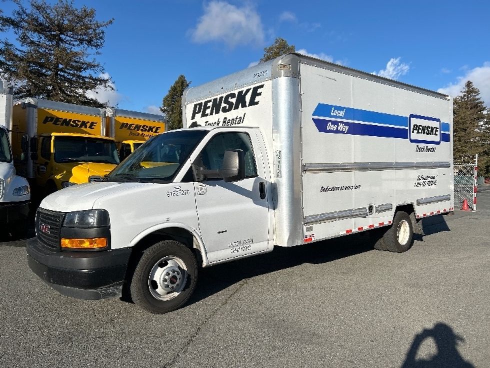 2022 GMC Savana G33903 Light Duty Box Truck