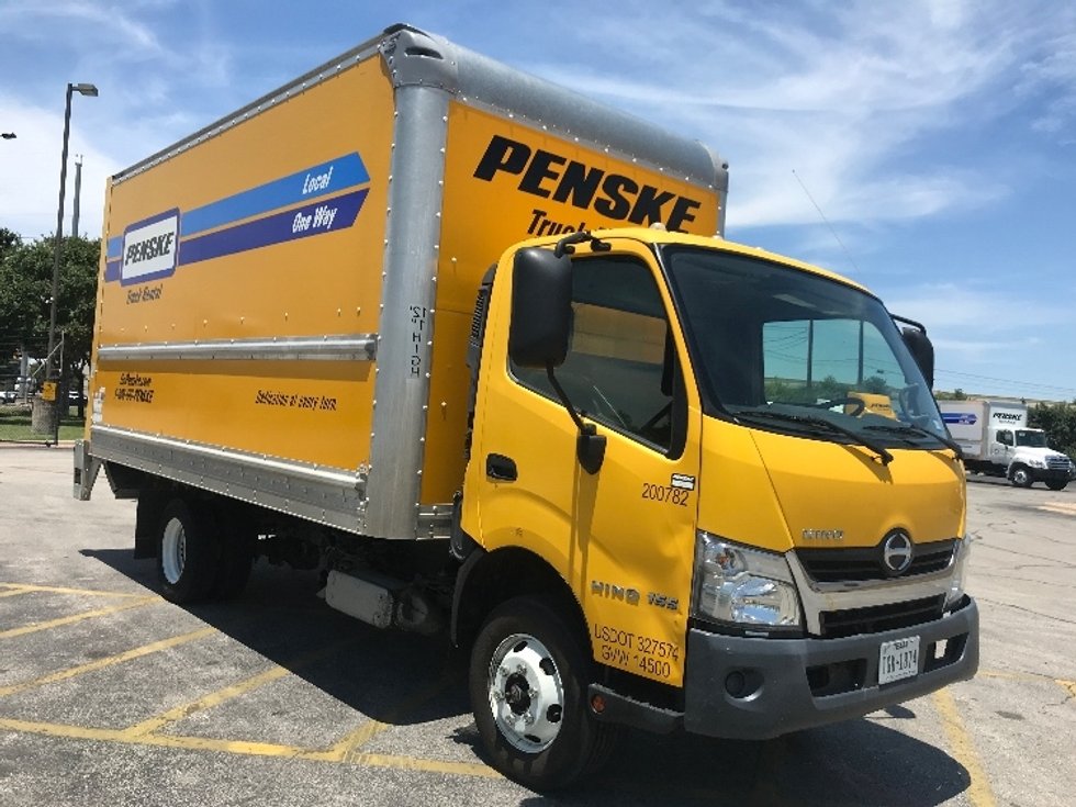 Used Light Duty Box Trucks for Sale in TX - Penske Used Trucks