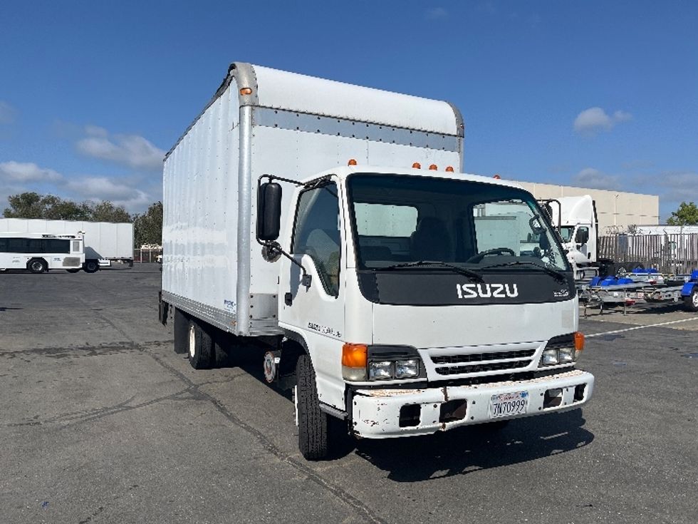 2004 Isuzu NPR Light Duty Box Truck