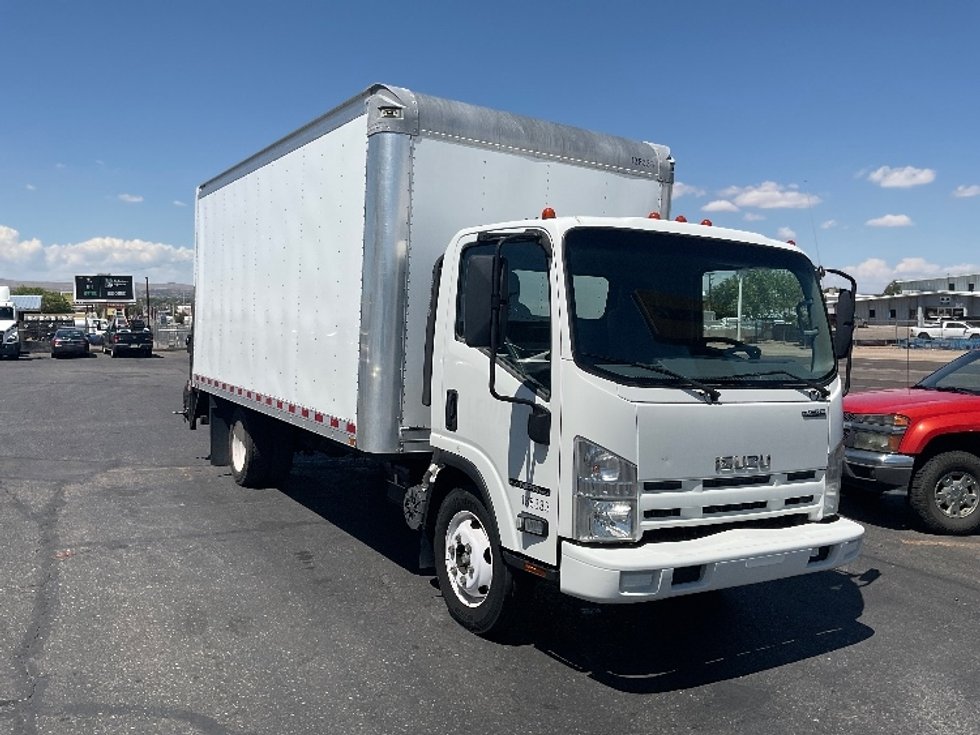 Used Isuzu Light Duty Box Trucks for Sale - Penske Used Trucks