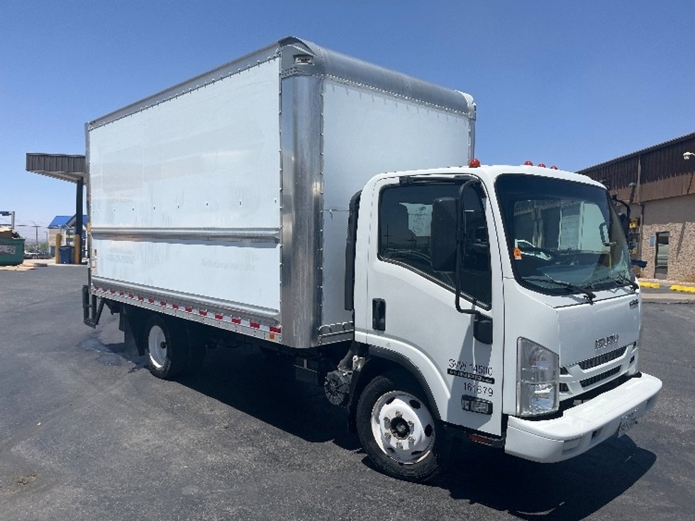 Used Light Duty Box Trucks for Sale in TX - Penske Used Trucks