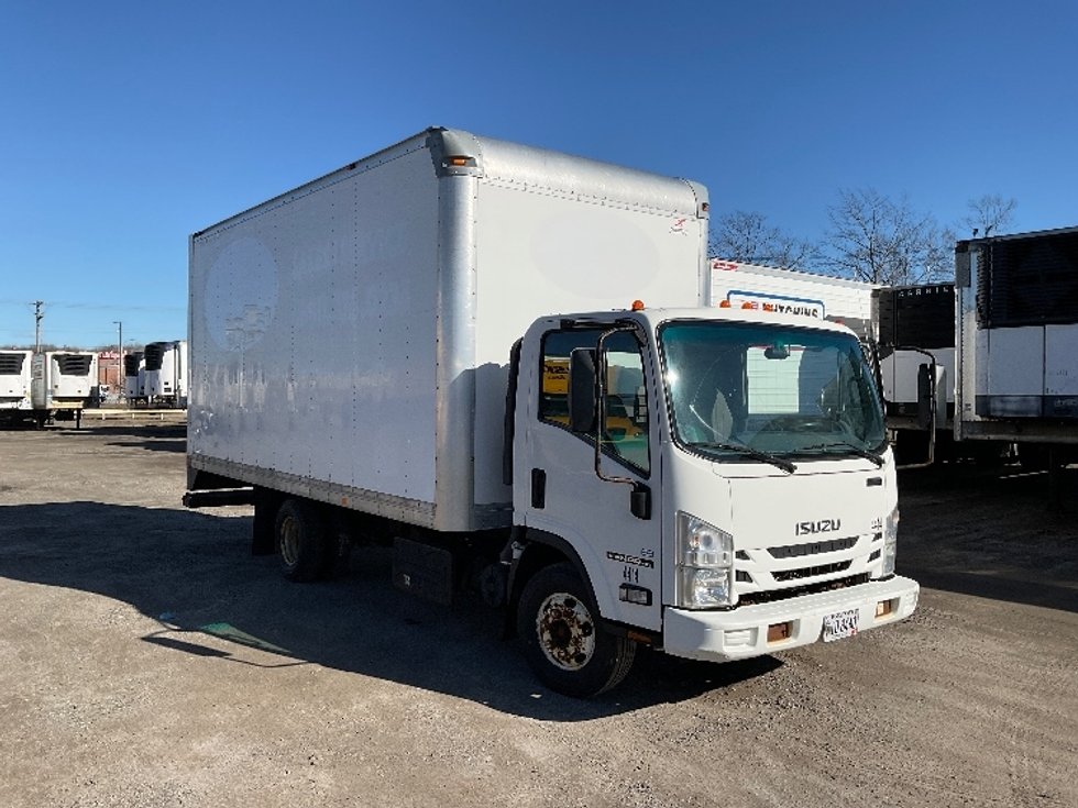 Used Cabover Trucks for Sale in MA - Penske Used Trucks
