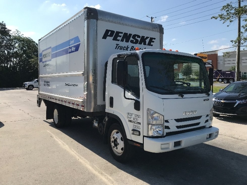 Used Isuzu Cabover Trucks for Sale in FL - Penske Used Trucks