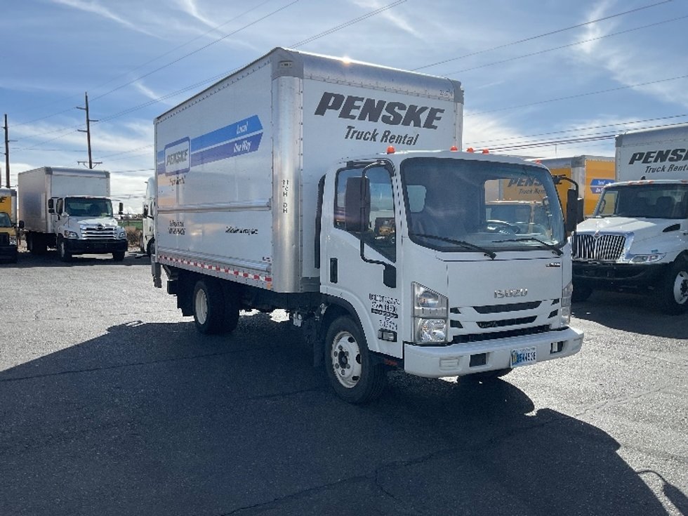 Used Light Duty Box Trucks for Sale - Penske Used Trucks