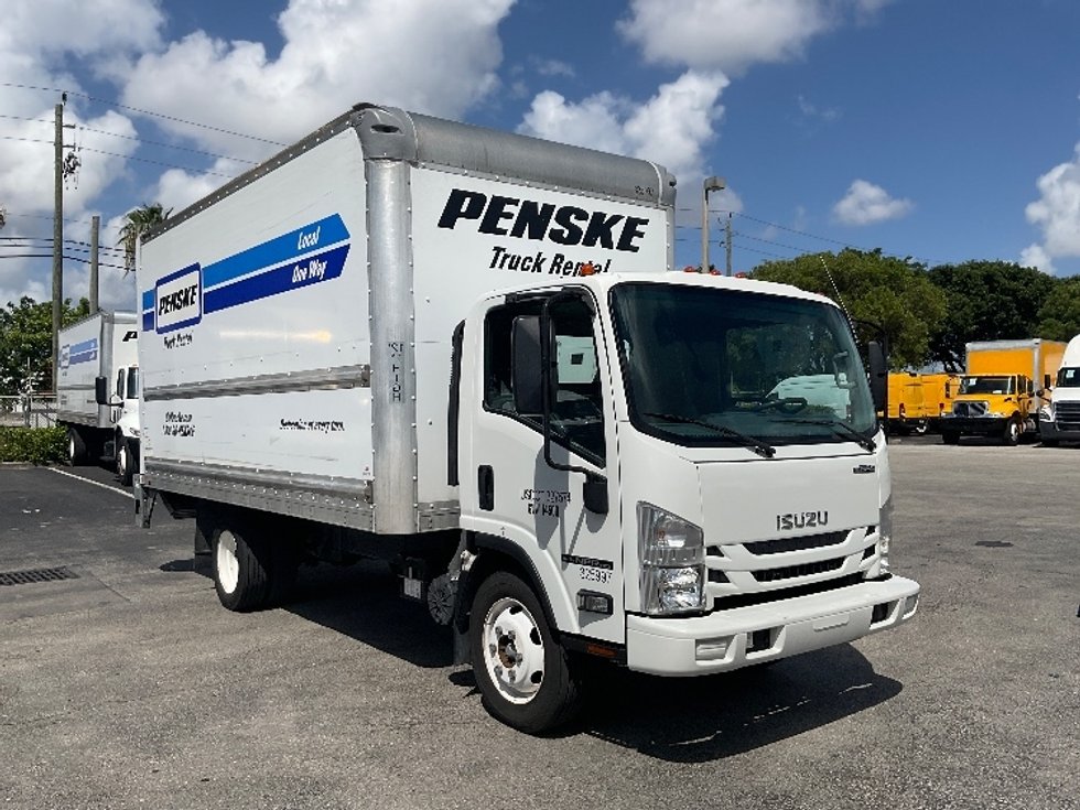 Used Light Duty Box Trucks for Sale - Penske Used Trucks