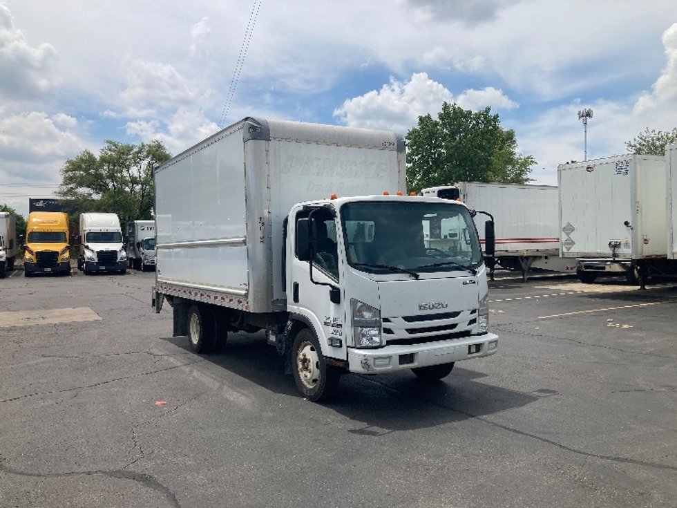 Used NPR EFI Cabover Trucks for Sale - Penske Used Trucks