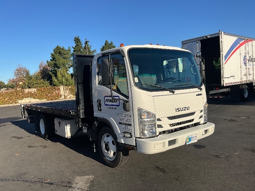 Used Light Duty Box Trucks for Sale - Penske Used Trucks