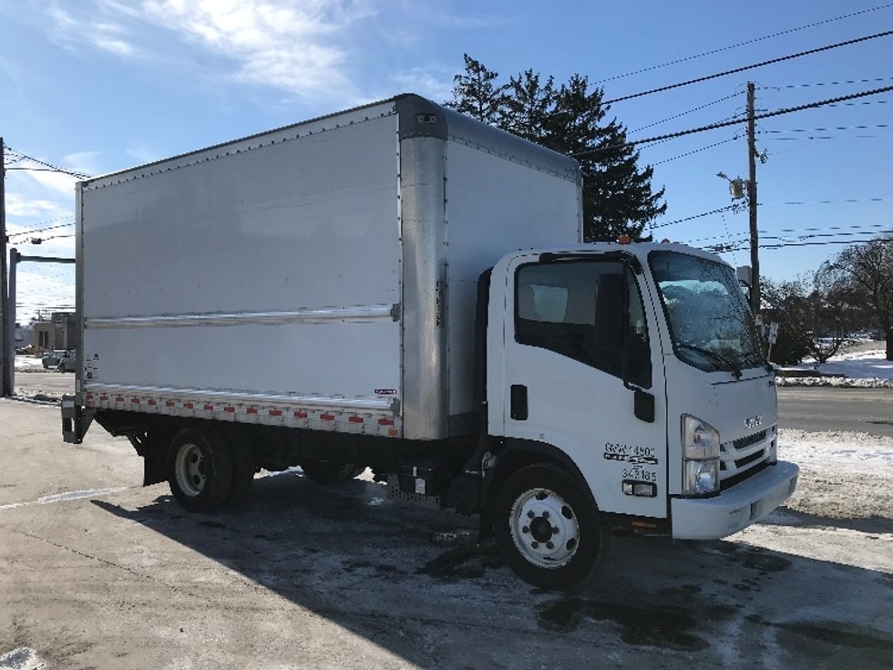 Used Light Duty Box Trucks for Sale - Penske Used Trucks