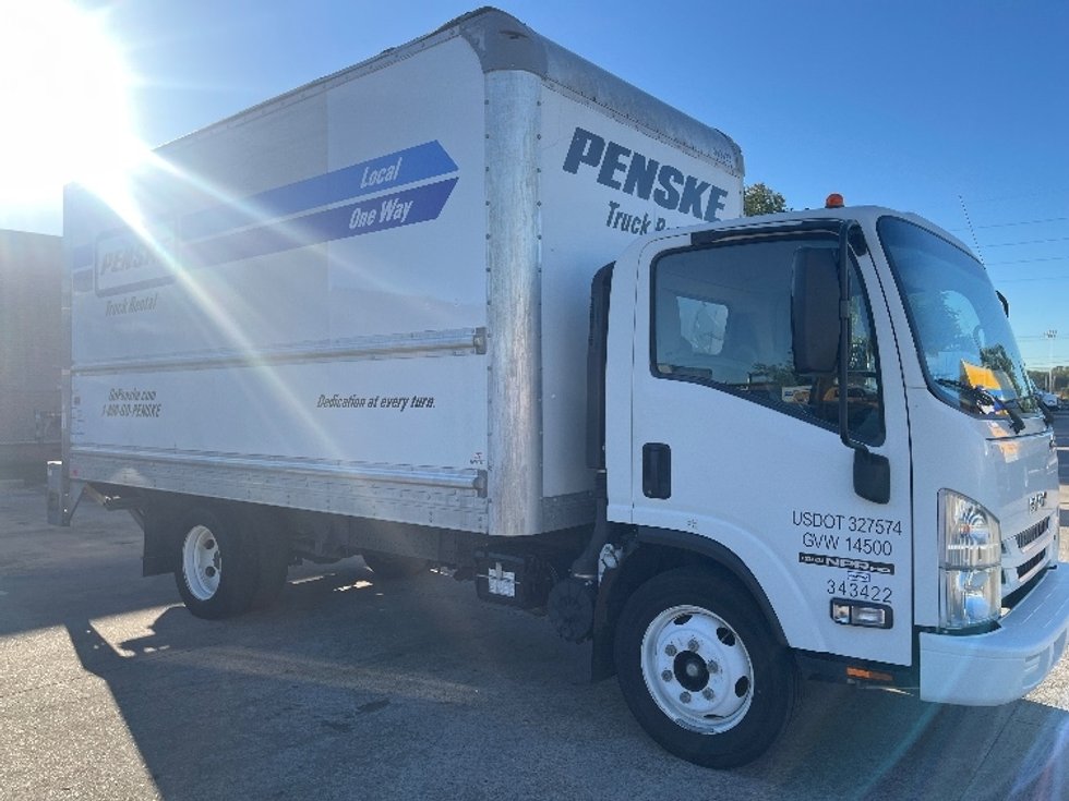 Used Light Duty Box Trucks for Sale - Penske Used Trucks
