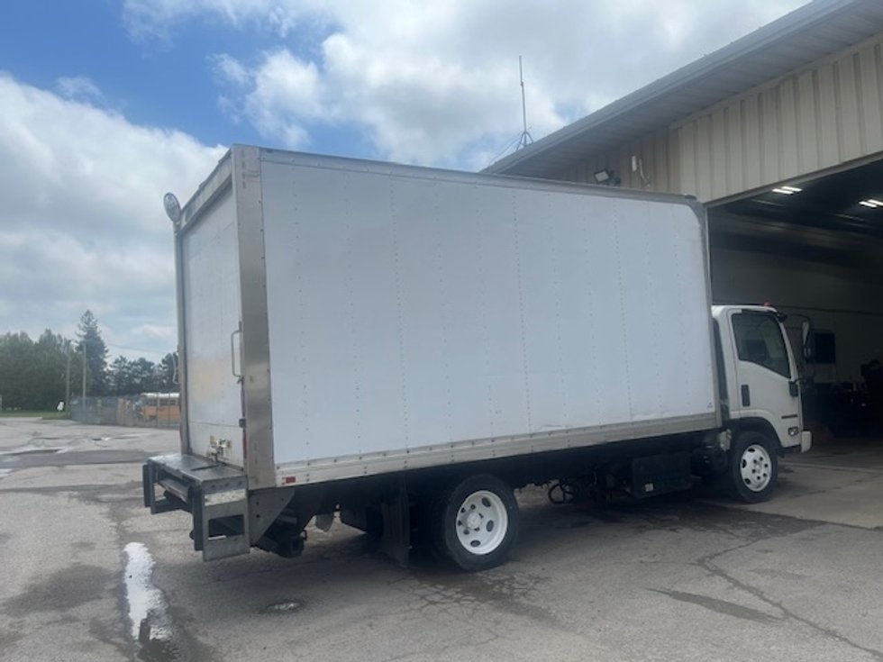 Used Light Duty Box Trucks for Sale in NY - Penske Used Trucks