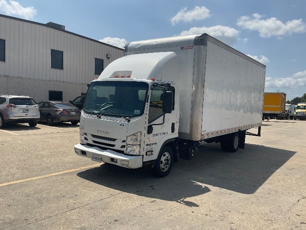 Used Isuzu NPR Cabover Trucks for Sale - Penske Used Trucks