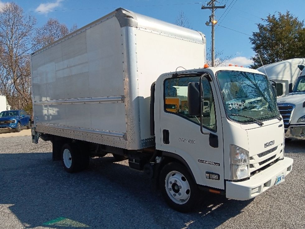 2020 Isuzu NPR EFI Light Duty Box Truck