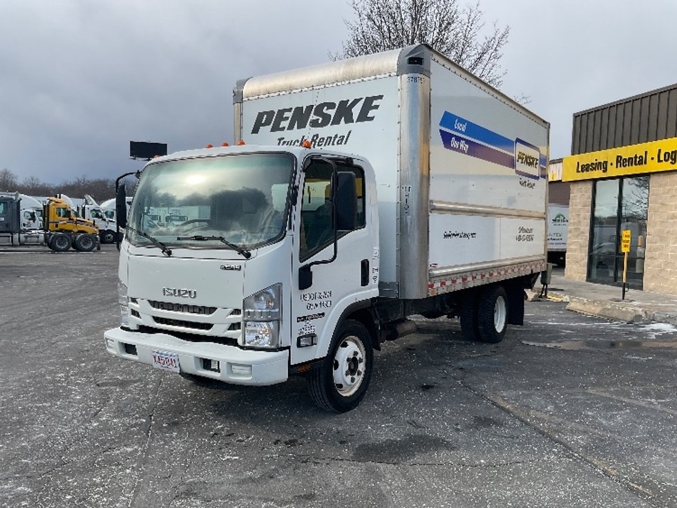 Used Light Duty Box Trucks for Sale - Penske Used Trucks