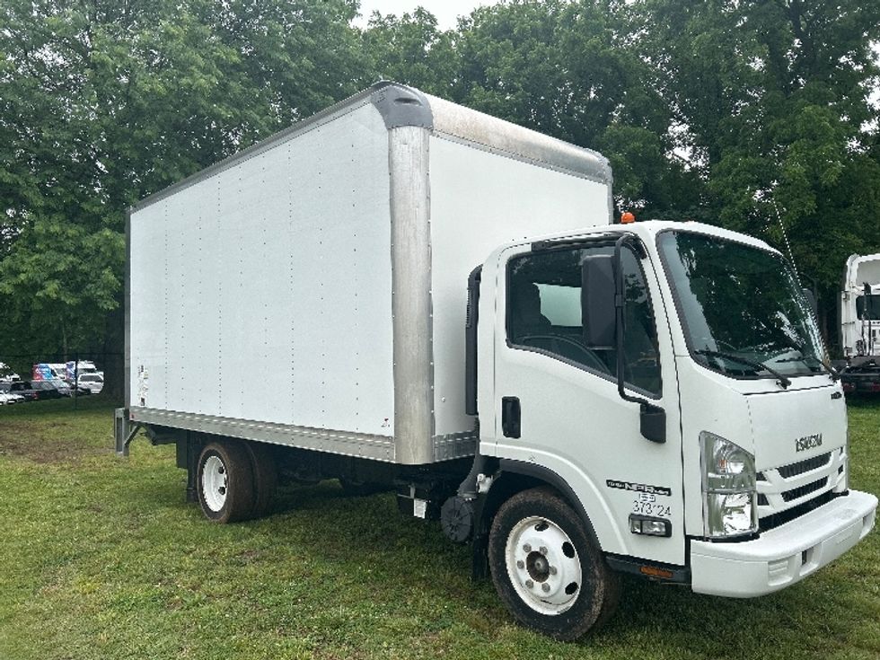 2020 Isuzu NPR EFI Light Duty Box Truck