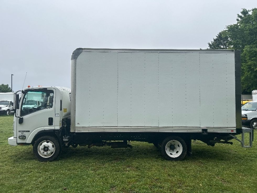 2020 Isuzu NPR EFI Light Duty Box Truck