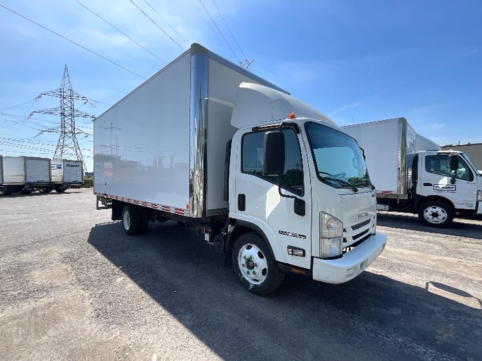 Used Cabover Trucks for Sale - Penske Used Trucks