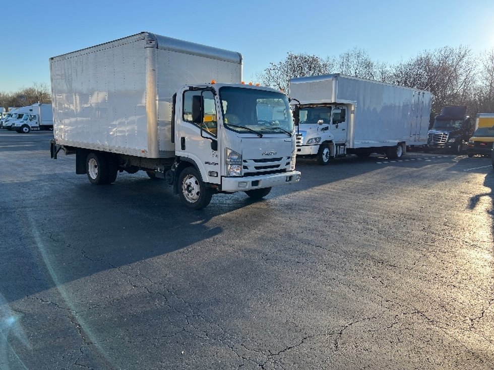 Used Light Duty Box Trucks for Sale - Penske Used Trucks