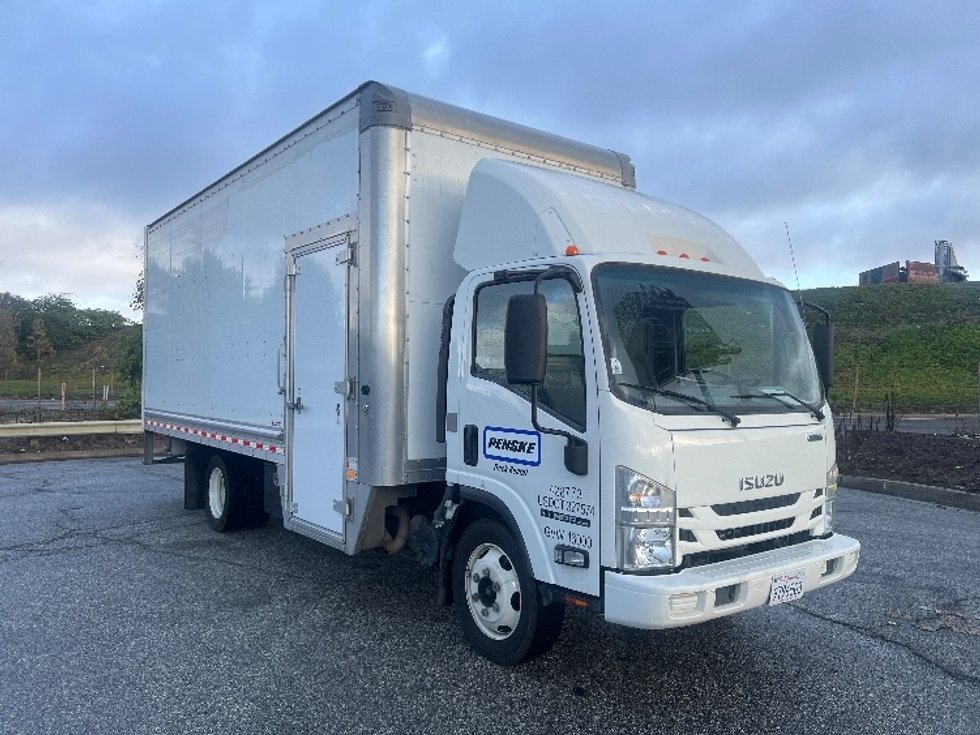 Used Light Duty Box Trucks for Sale - Penske Used Trucks