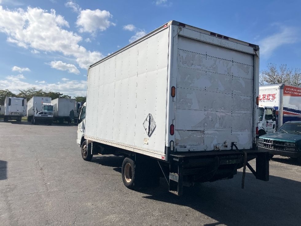 2013 Mitsubishi FUSO FE140 Light Duty Box Truck