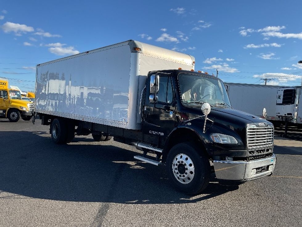 Used Freightliner Light and Medium Duty Trucks for Sale - Penske Used Trucks