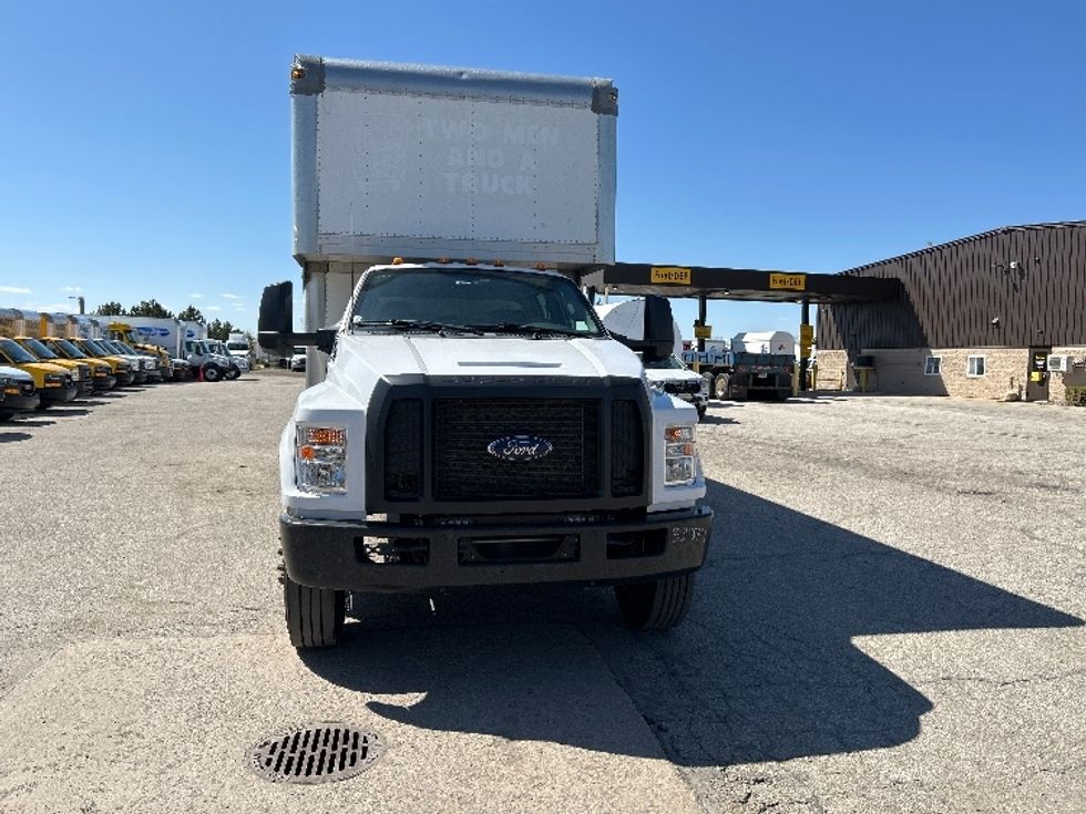 2019 Ford F650 Medium Duty Box Truck