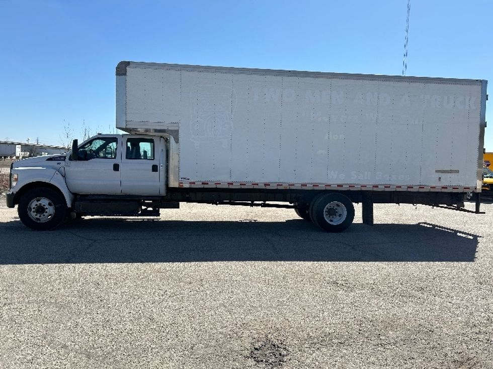 2019 Ford F650 Medium Duty Box Truck
