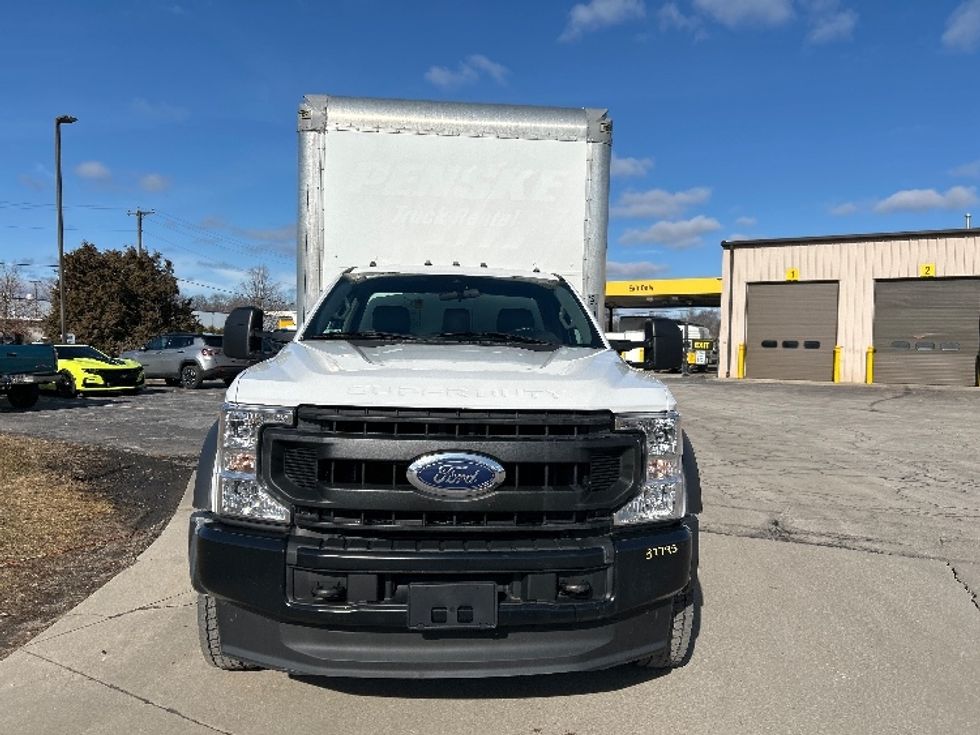2020 Ford F450 Medium Duty Box Truck
