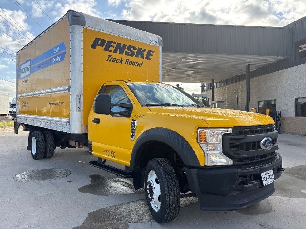 2021 Ford F450 Medium Duty Box Truck