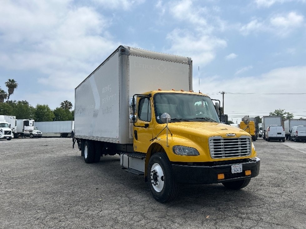 Used Freightliner Medium Duty Box Trucks for Sale in CA - Penske Used ...