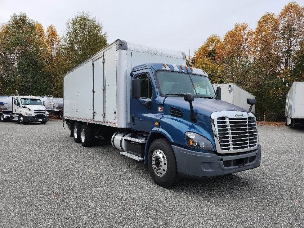 2017 Freightliner Cascadia X11364S Medium Duty Box Truck
